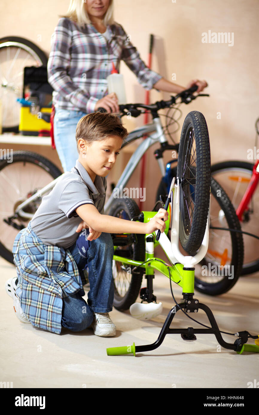 woman, humans, human beings, people, folk, persons, human, human being ...