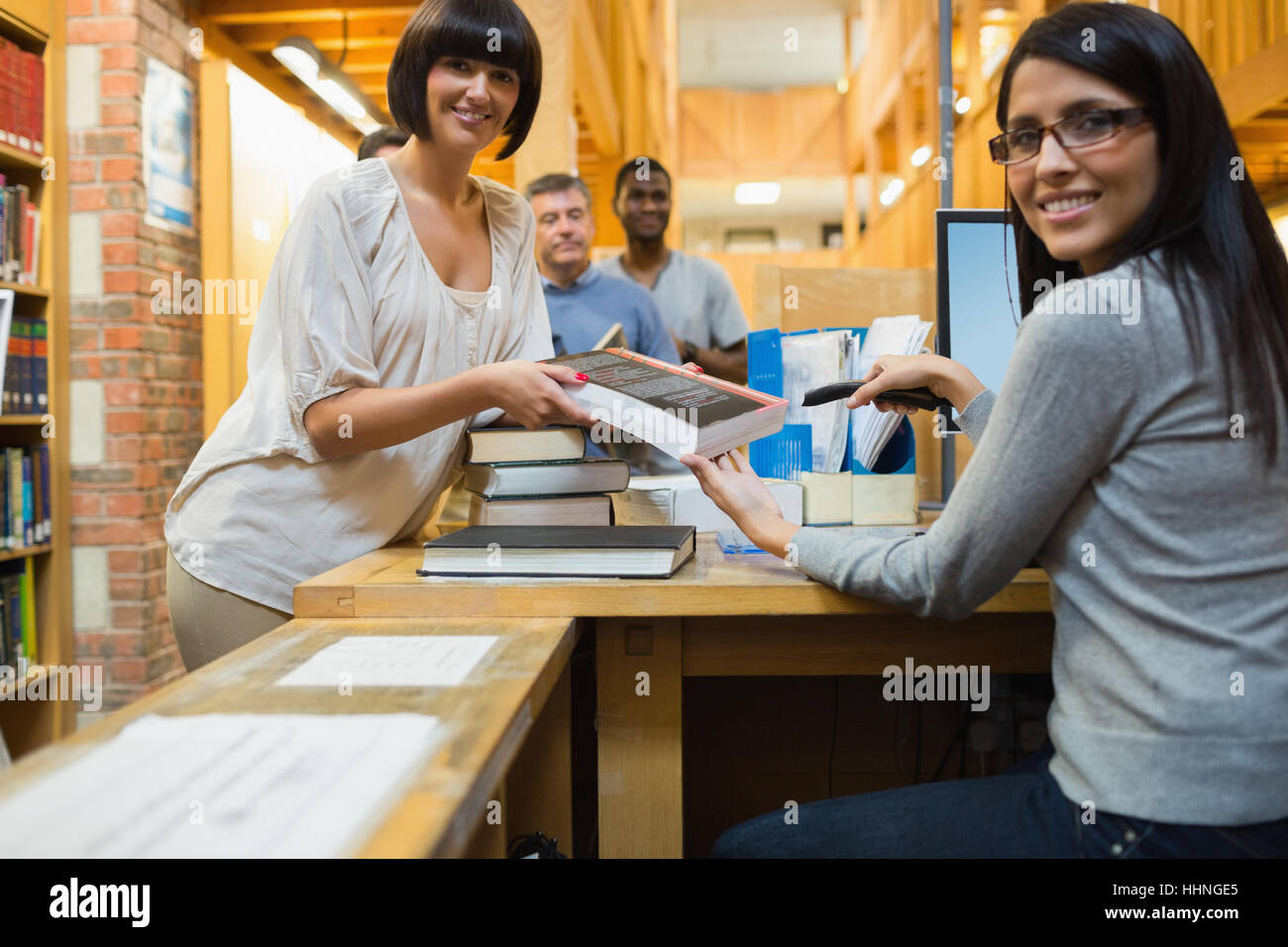 College bookstore checkout hi-res stock photography and images - Alamy