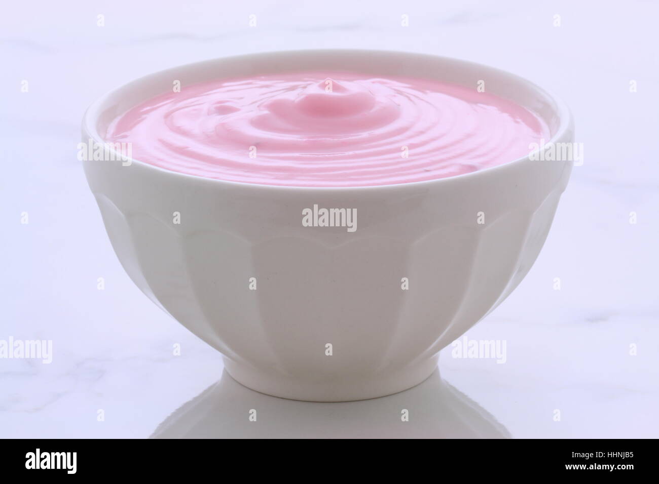 Delicious slow churned Greek strawberry yogurt, with lots of fruit and ...