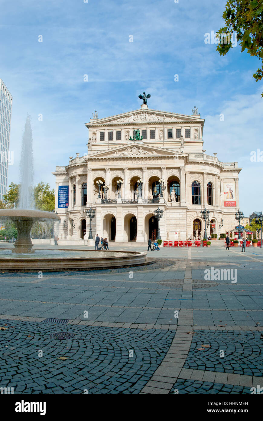 frankfurt alte oper with opernplatz Stock Photo - Alamy