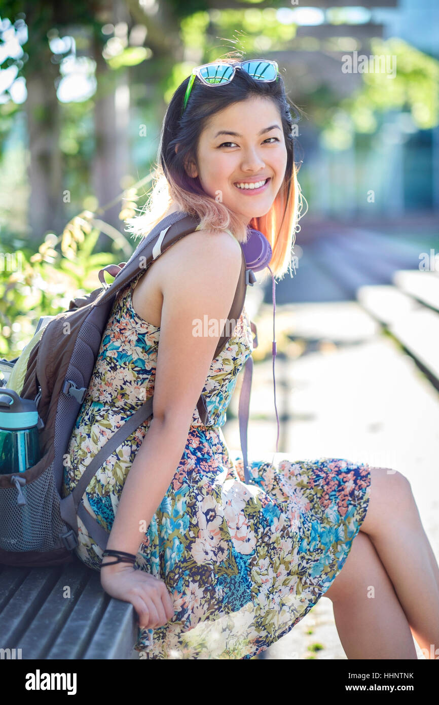 Chinese women legs hi-res stock photography and images - Alamy