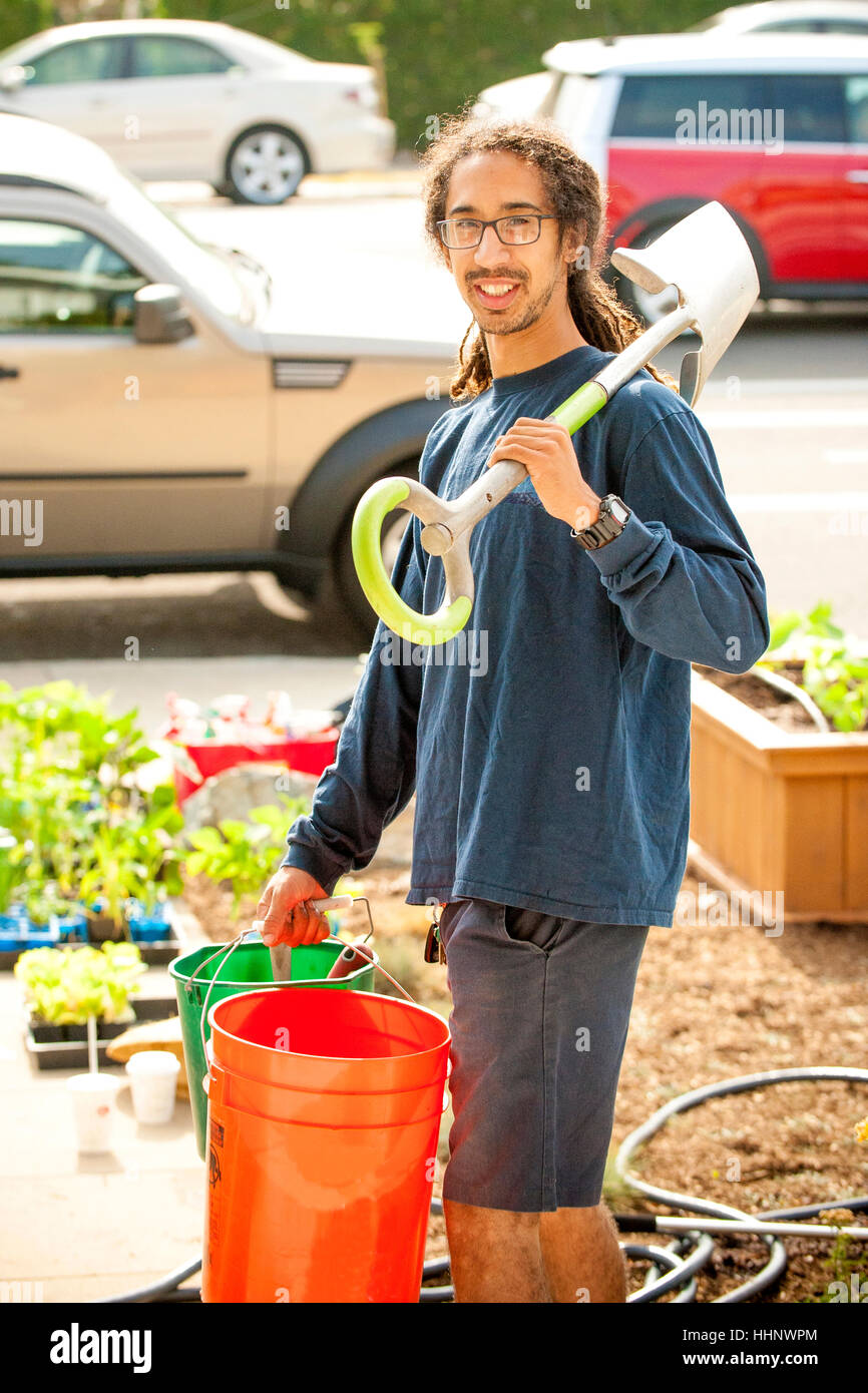 Side view shovel hi-res stock photography and images - Alamy