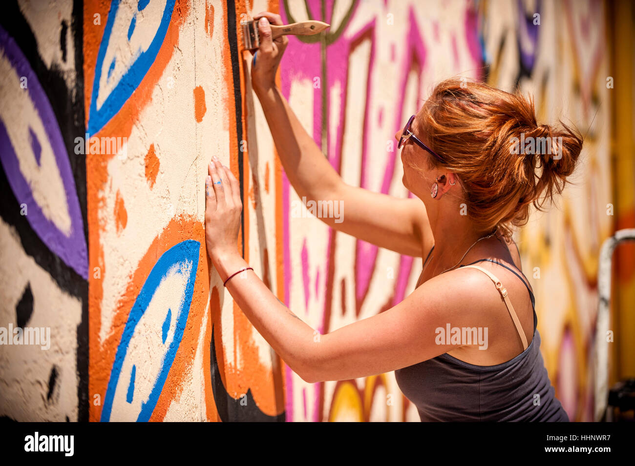 Painting mural hi-res stock photography and images - Alamy