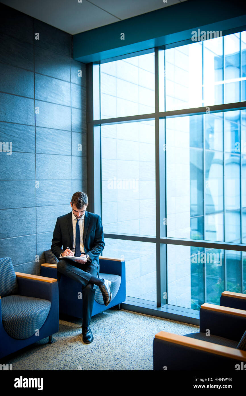 Lounge suit hi-res stock photography and images - Alamy