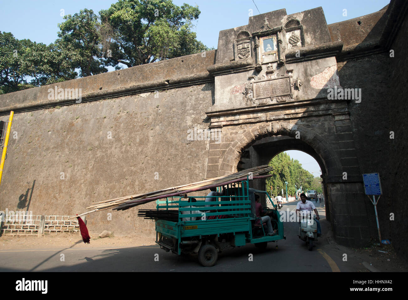 Arch Moti Daman Fort Daman India Stock Photo - Alamy