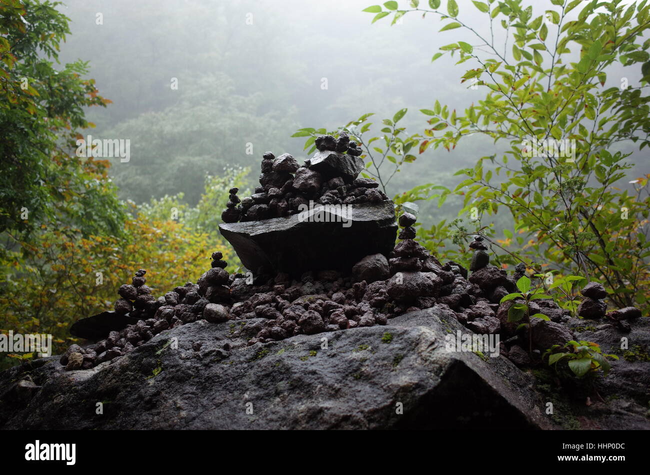 Balancing rock trail hi-res stock photography and images - Alamy