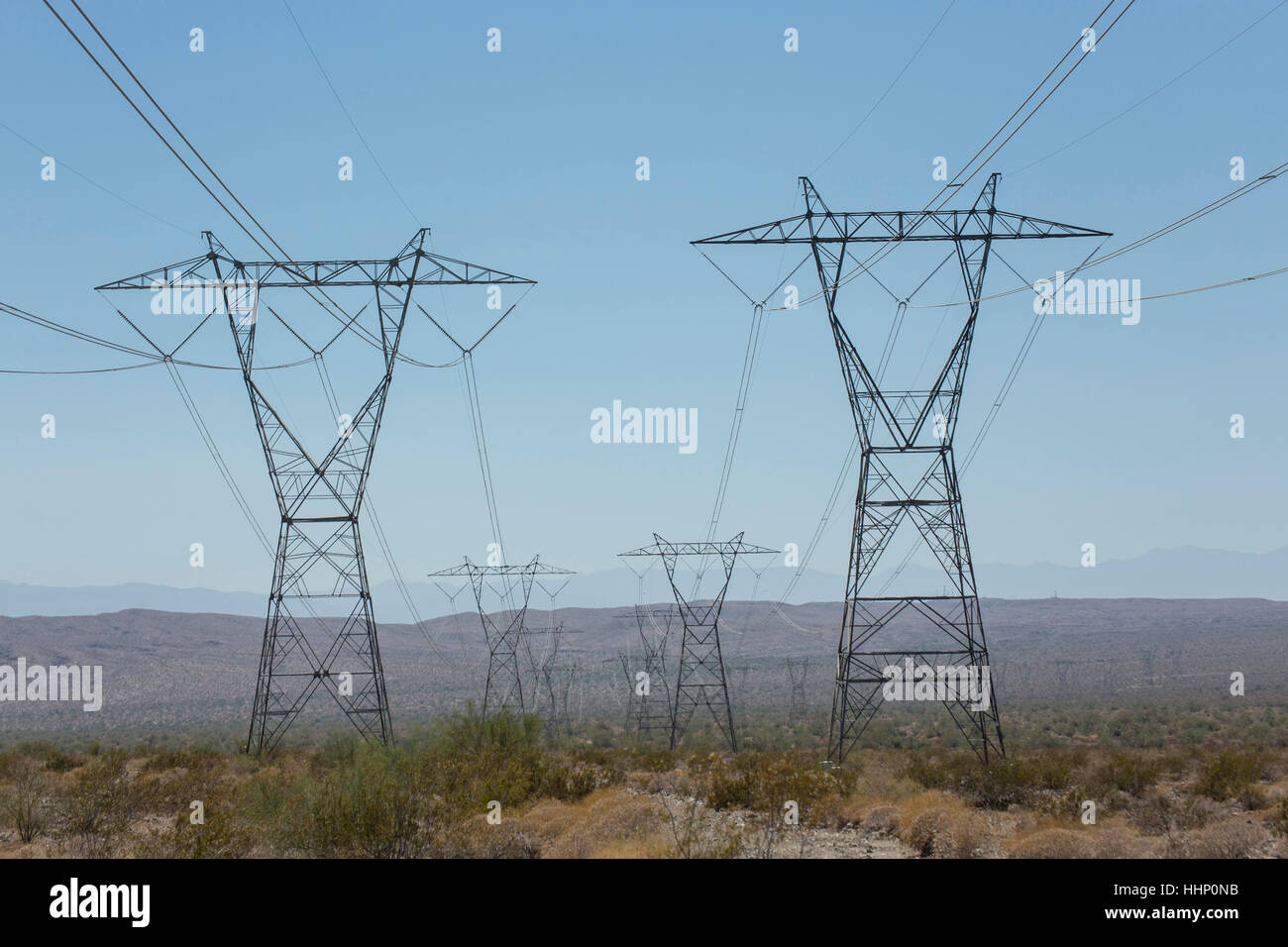 Electricity pylon and united states hi-res stock photography and images ...