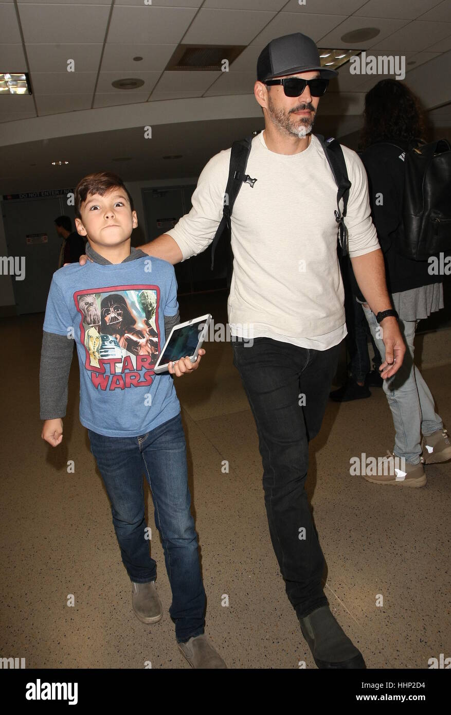 LeAnn Rimes arrives at Los Angeles International Airport her husband ...