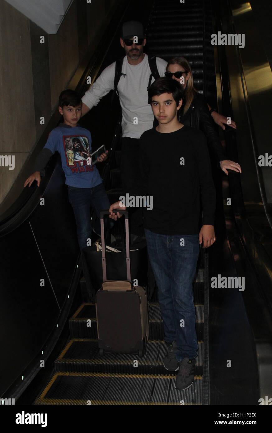 LeAnn Rimes arrives at Los Angeles International Airport her husband ...
