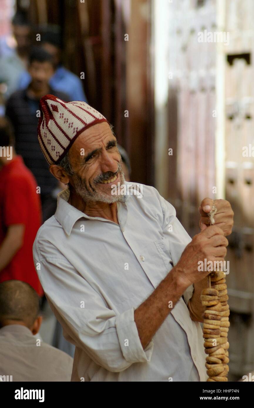 Street vendor in the medina of Fez, Morocco Stock Photo - Alamy