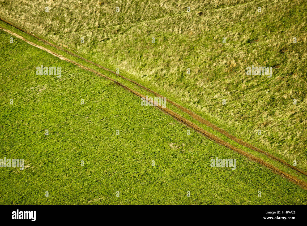 diagonal, tractor, land, track, footmark, footprint, path, way, realty ...