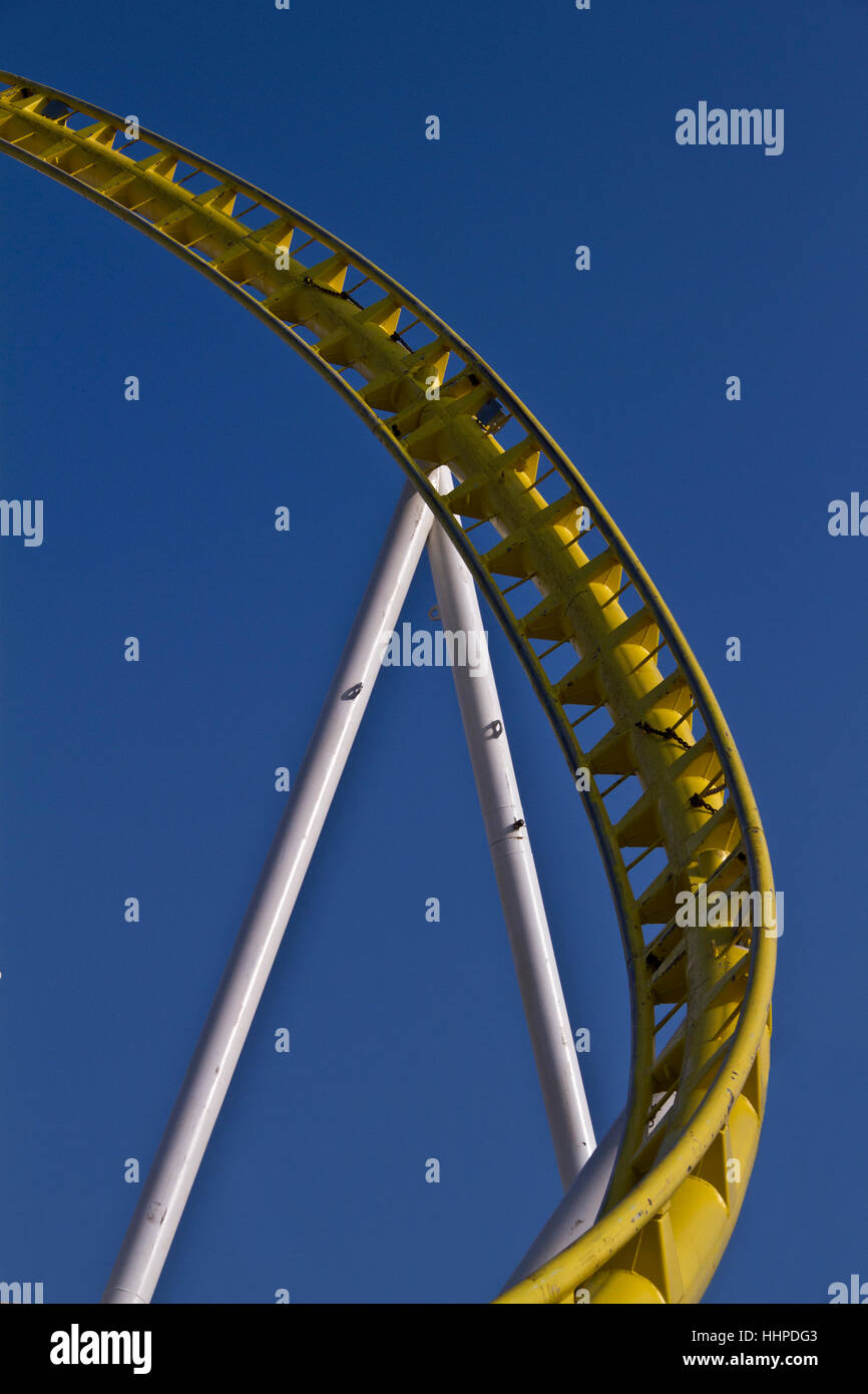 rail, passenger, switchback, rack, carousel, get in, amusement park ...