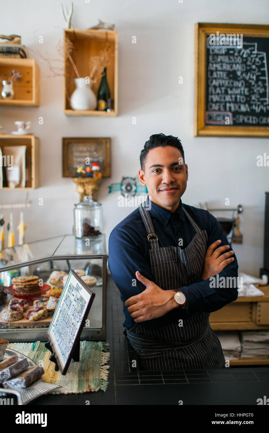 Coffee shop worker hi-res stock photography and images - Alamy