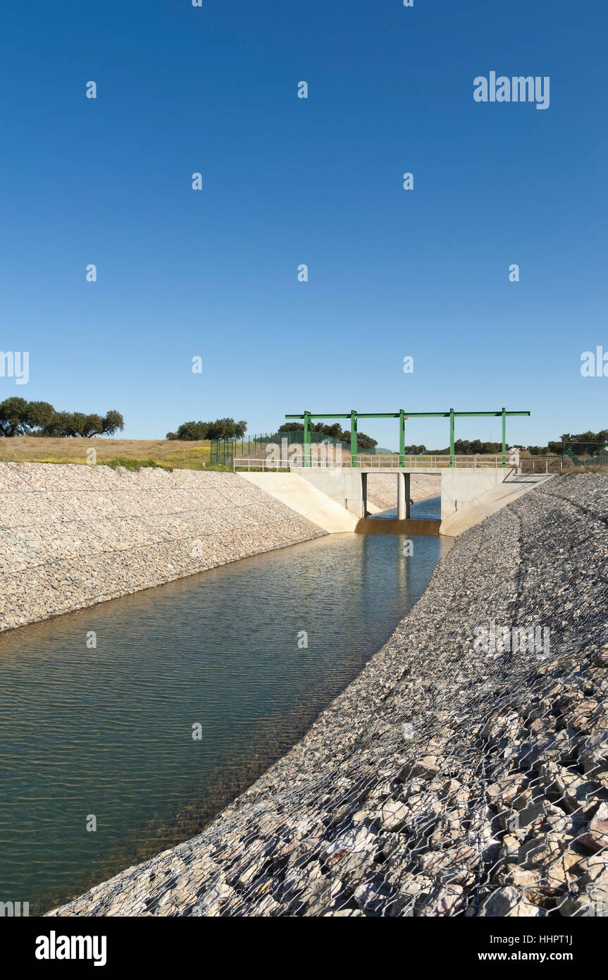 Upstream irrigation hi-res stock photography and images - Alamy