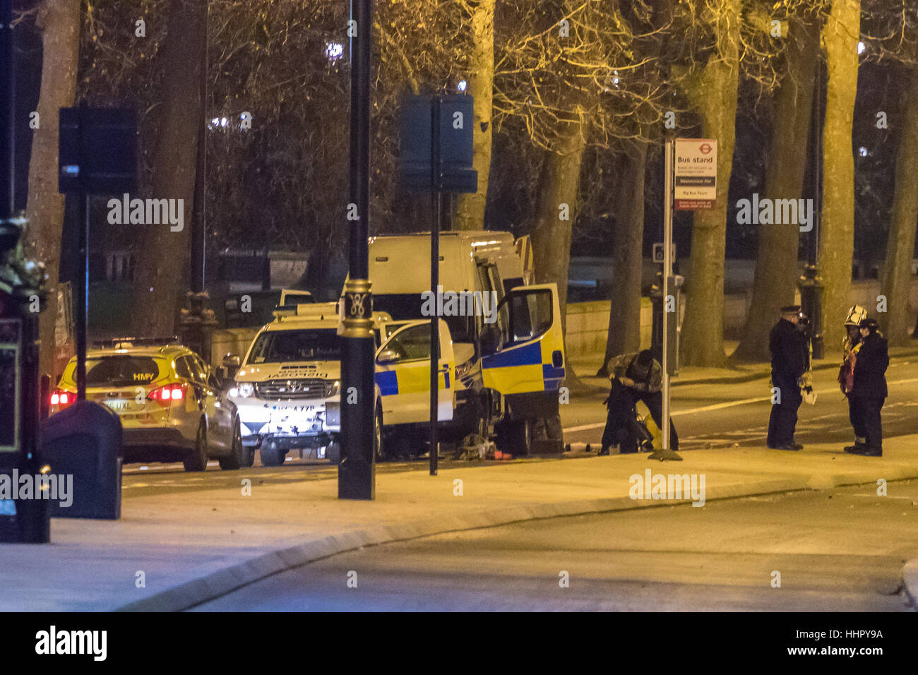 Royal engineers bomb disposal officer hi-res stock photography and ...