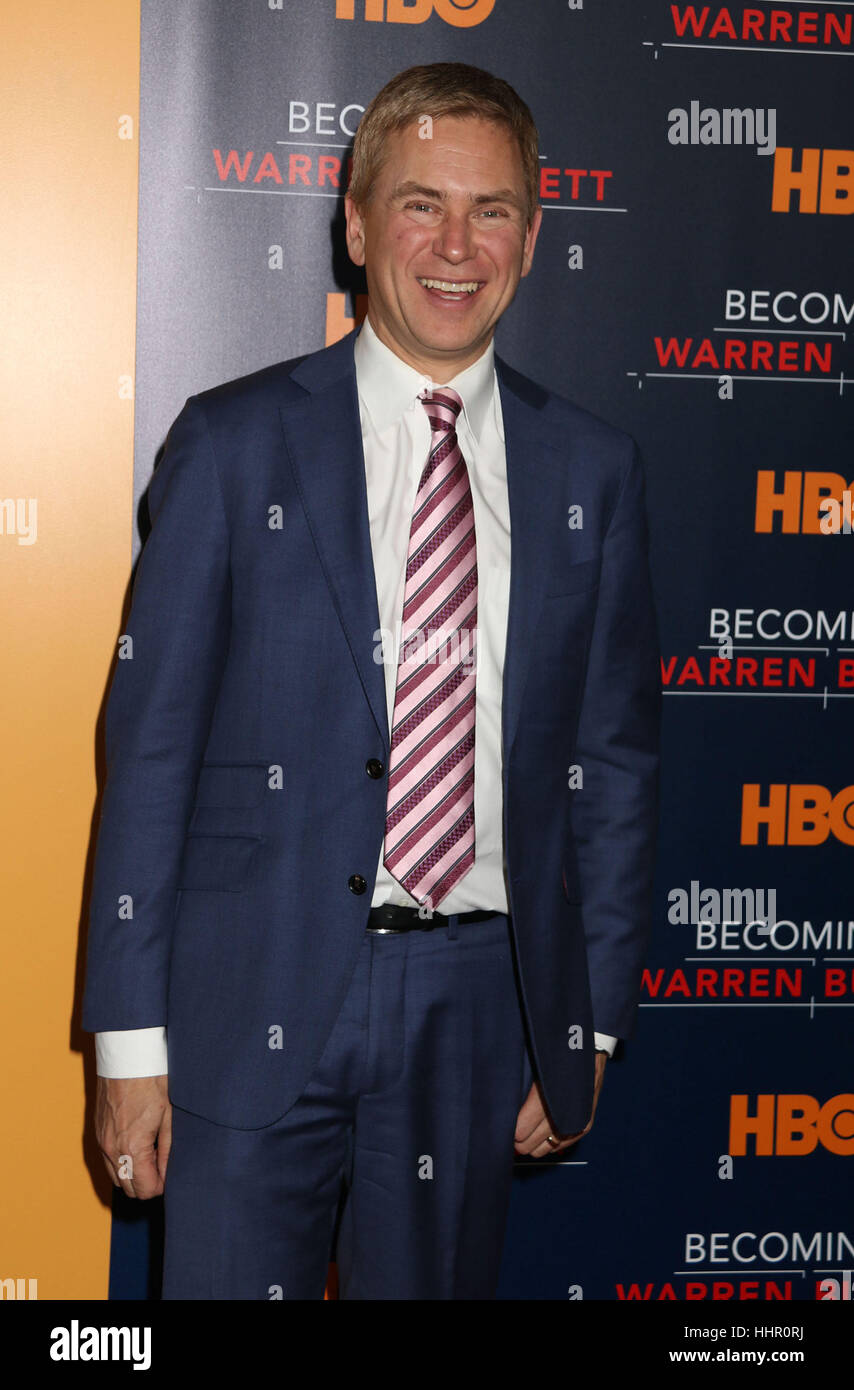 New York, USA. 19th Jan, 2017. News anchor Pat Kiernan attends the ...