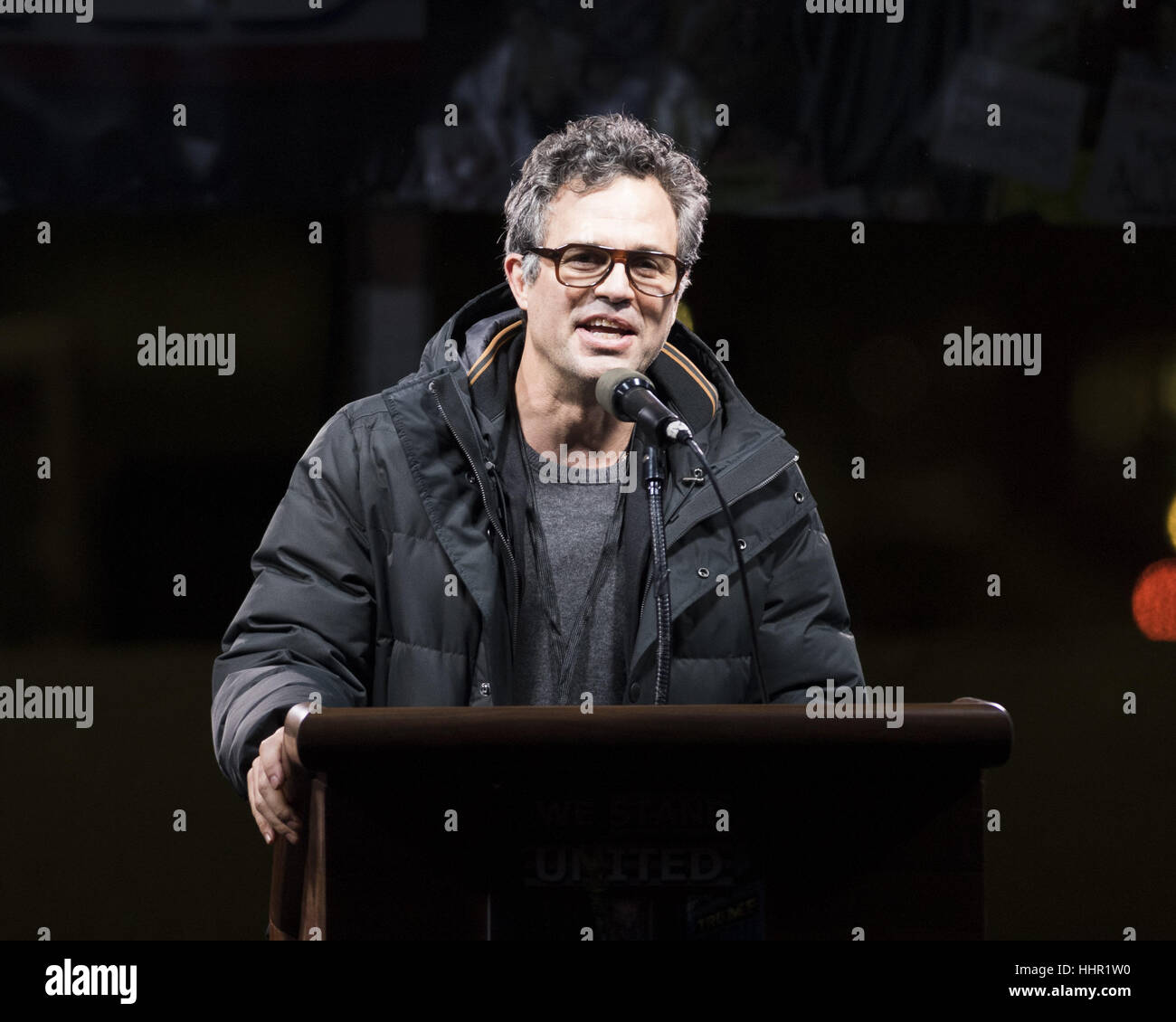 New York City, New York, USA. 19th Jan, 2017. MARK RUFFALO speaking at ...