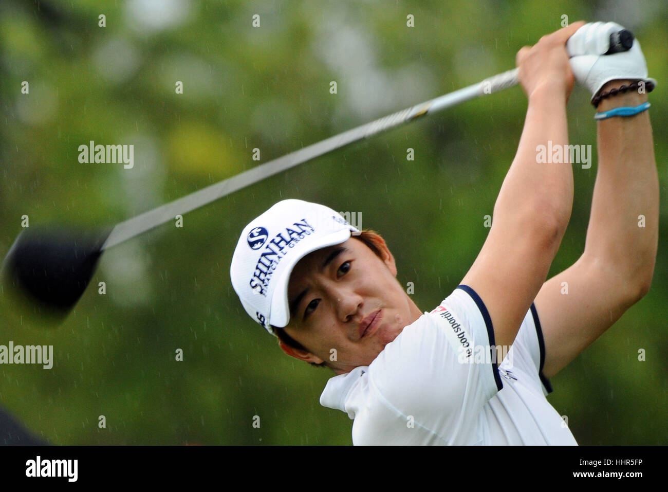 Singapore. 20th Jan, 2017. Song Younghan of South Korea tees off during ...