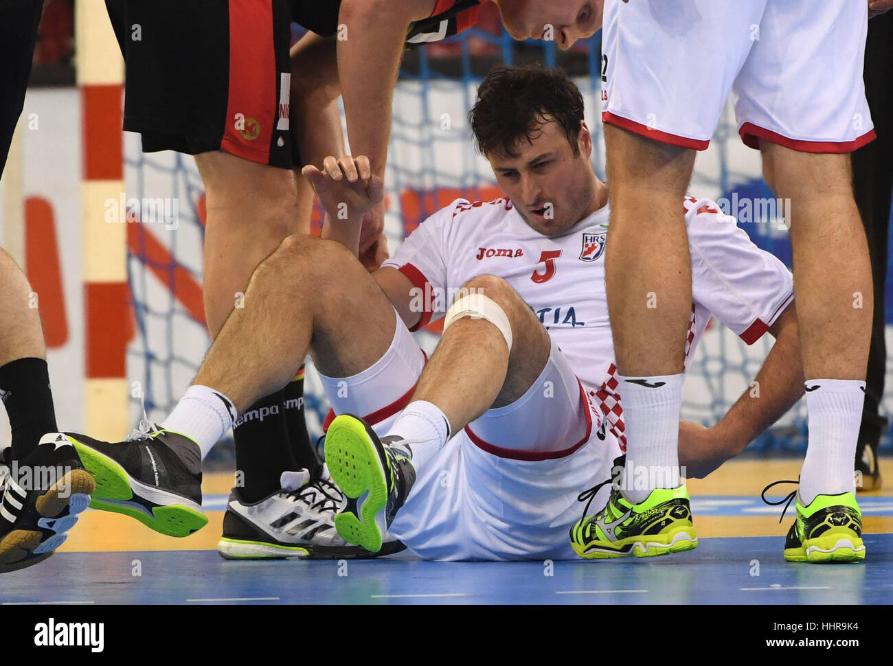 Rouen, France. 20th Jan, 2017. Croatia's Domagoj Duvnjak on the ground ...