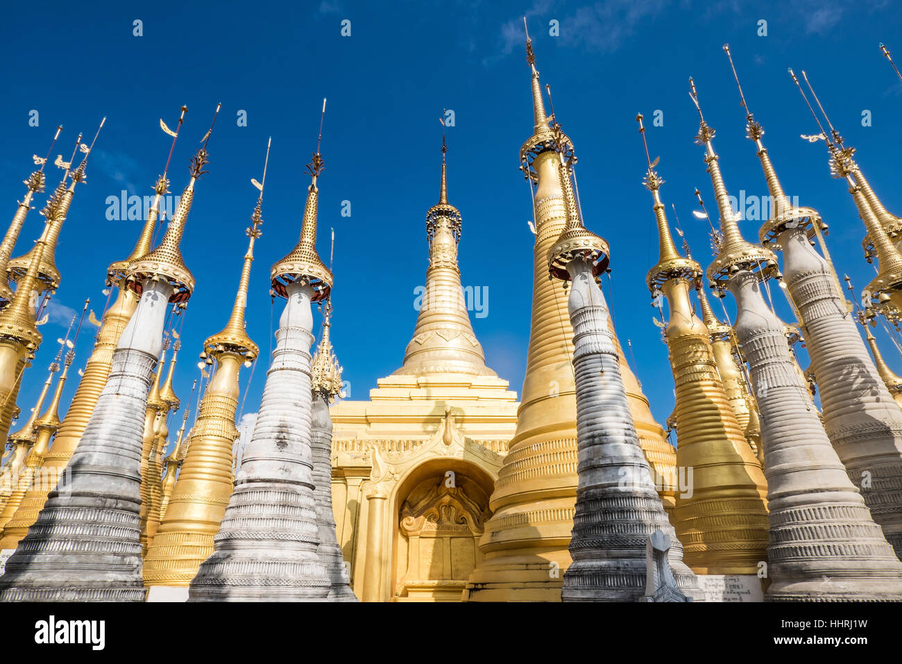 Indein village Pagoda, Inle Lake, Myanmar Stock Photo - Alamy