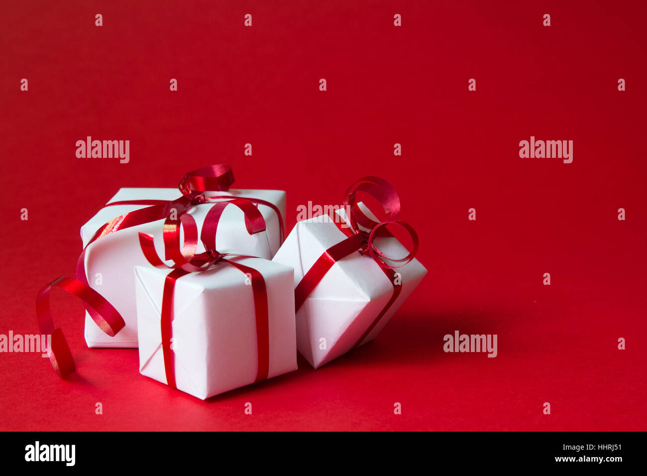 present, object, isolated, holiday, colour, celebrate, reveling, revels ...