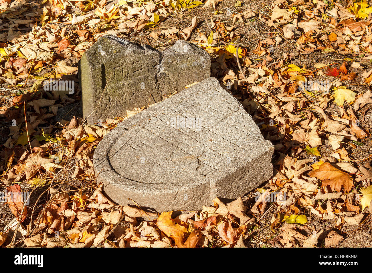 cemetery, damaged, historical, religion, memorial, death, stone, sights ...