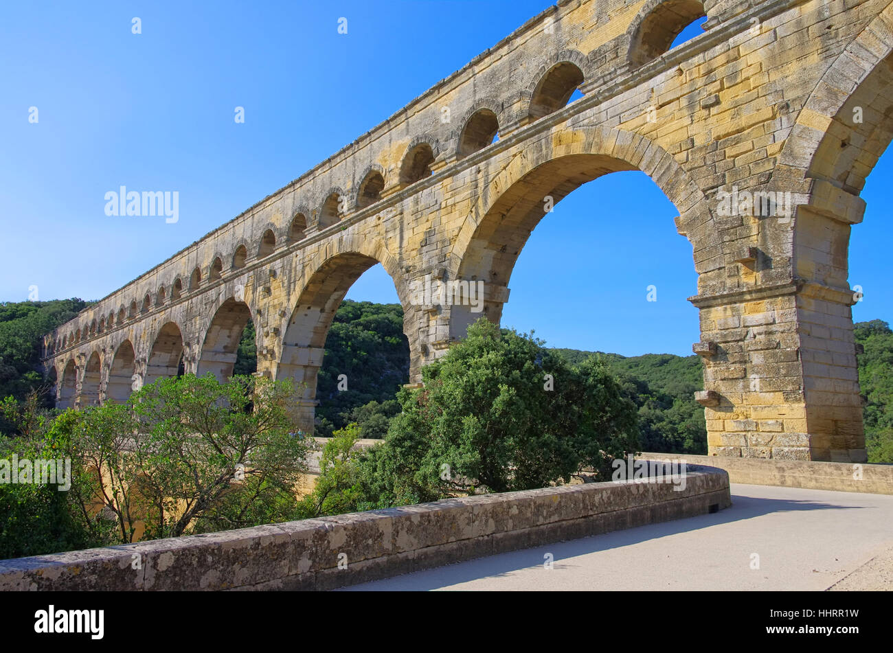 Aqueduct rome hi-res stock photography and images - Alamy
