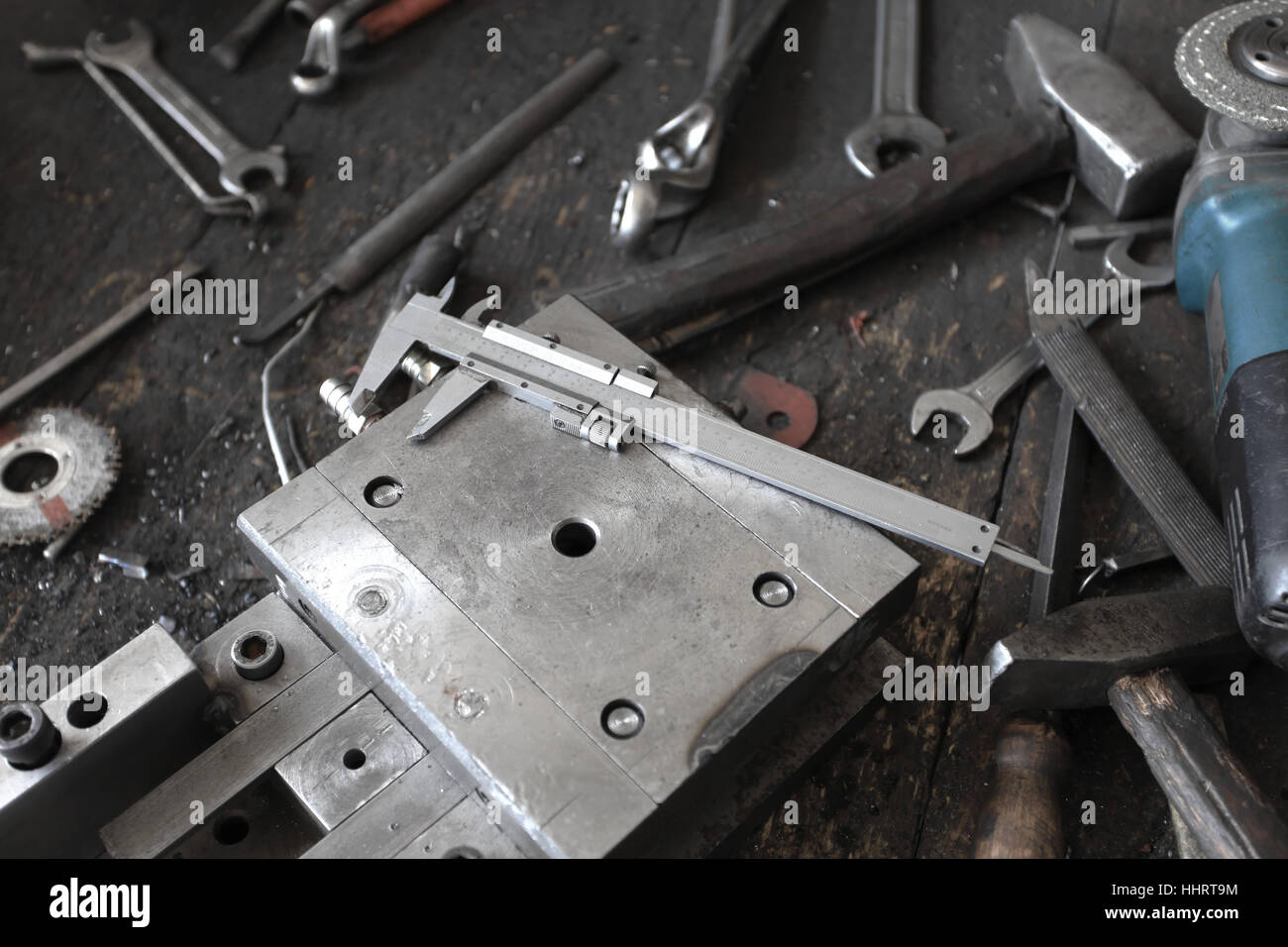 tool, objects, build, model, design, project, concept, plan, draft ...