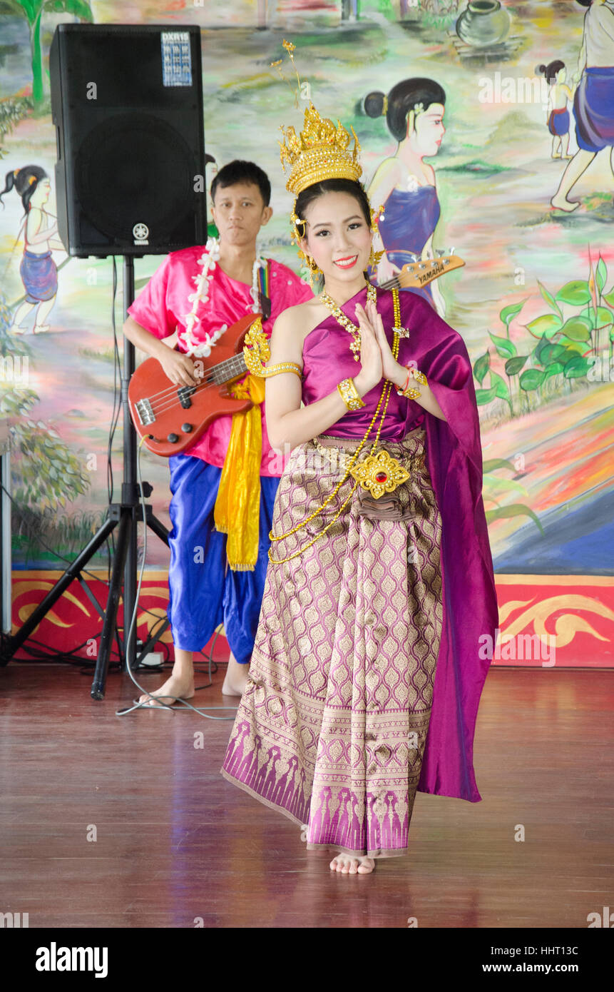 Asian thai women classical thai dance or ram thai for show travelers ...