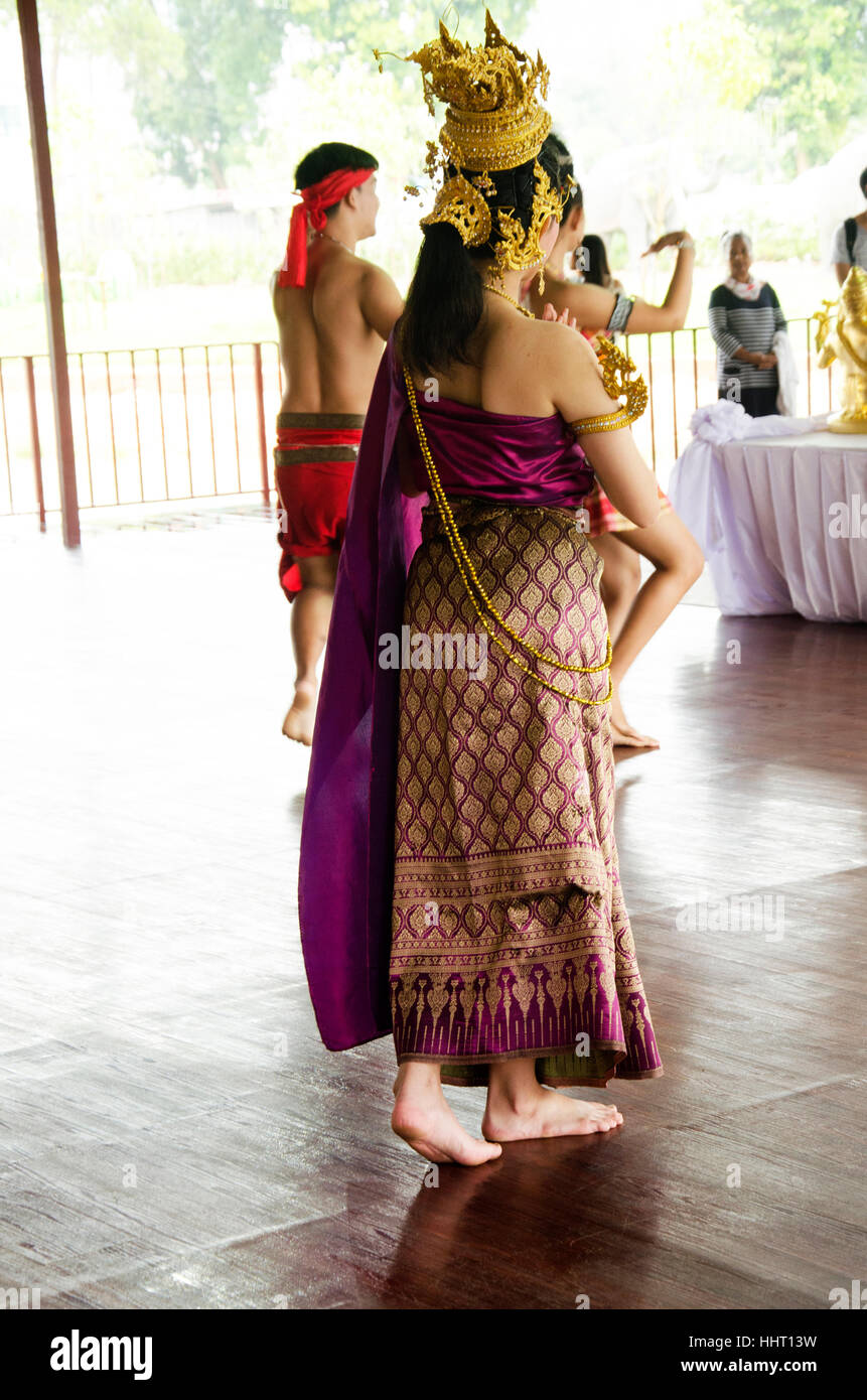 Asian thai women classical thai dance or ram thai for show travelers ...