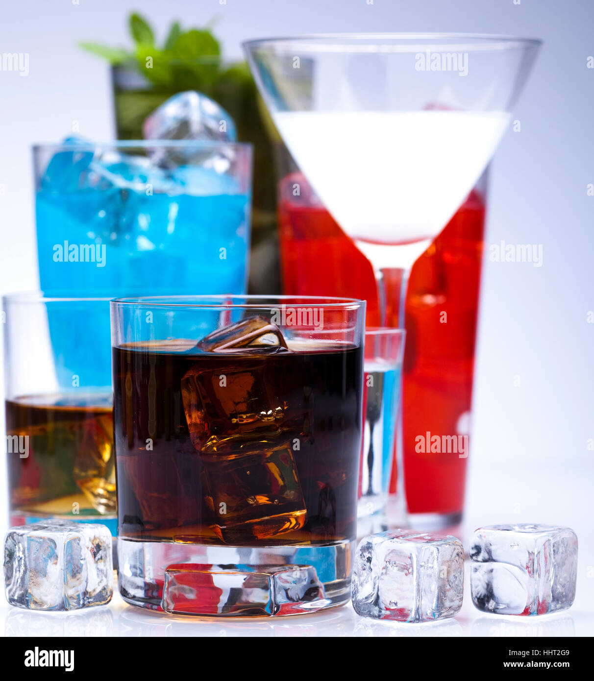 bar, tavern, glass, chalice, tumbler, drink, drinking, bibs, alcohol ...
