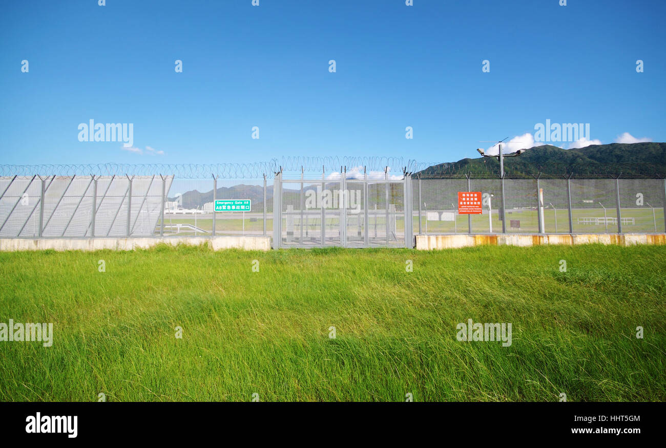 Gate guard aircraft hi-res stock photography and images - Alamy