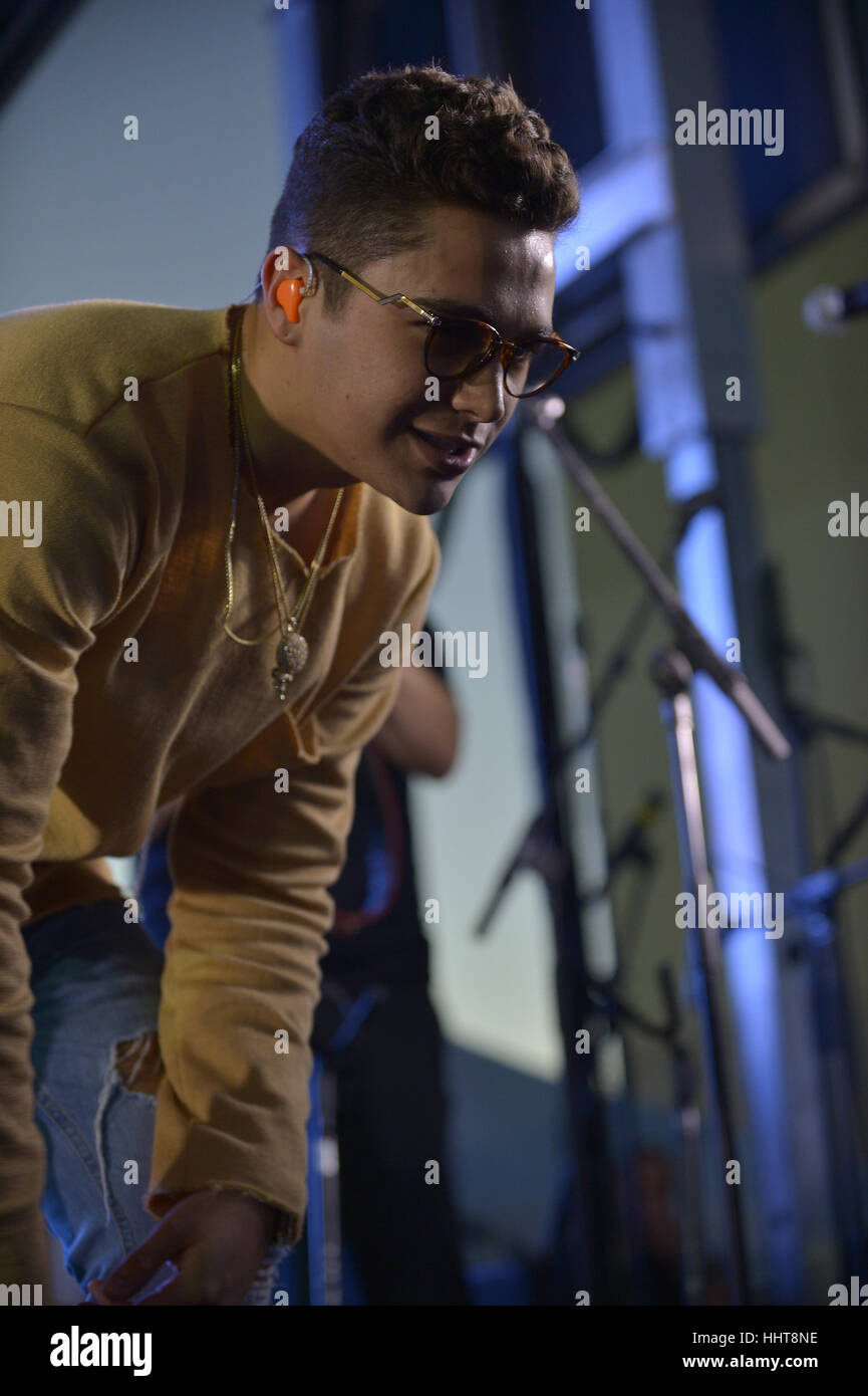 Austin Mahone performing at the Y100's iHeartRadio Jingle Ball 2016 at ...