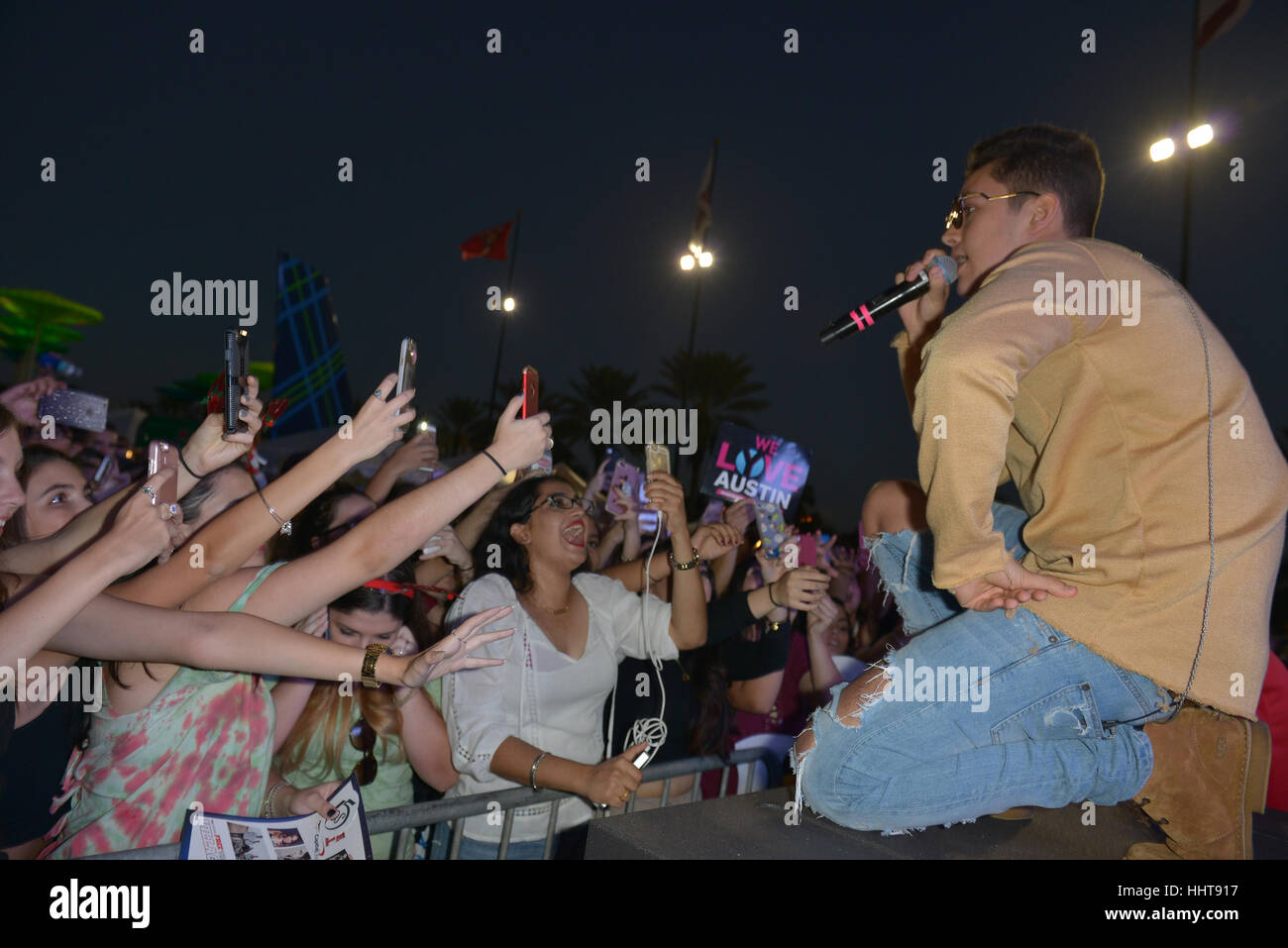 Austin Mahone attending the Y100's iHeartRadio Jingle Ball 2016 at the ...
