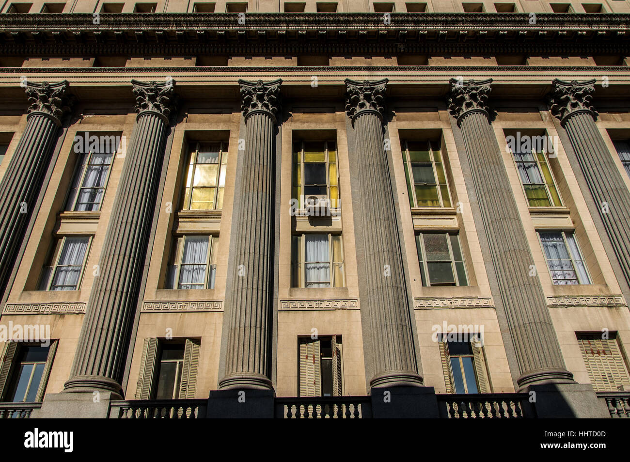 columns, style of construction, architecture, architectural style ...