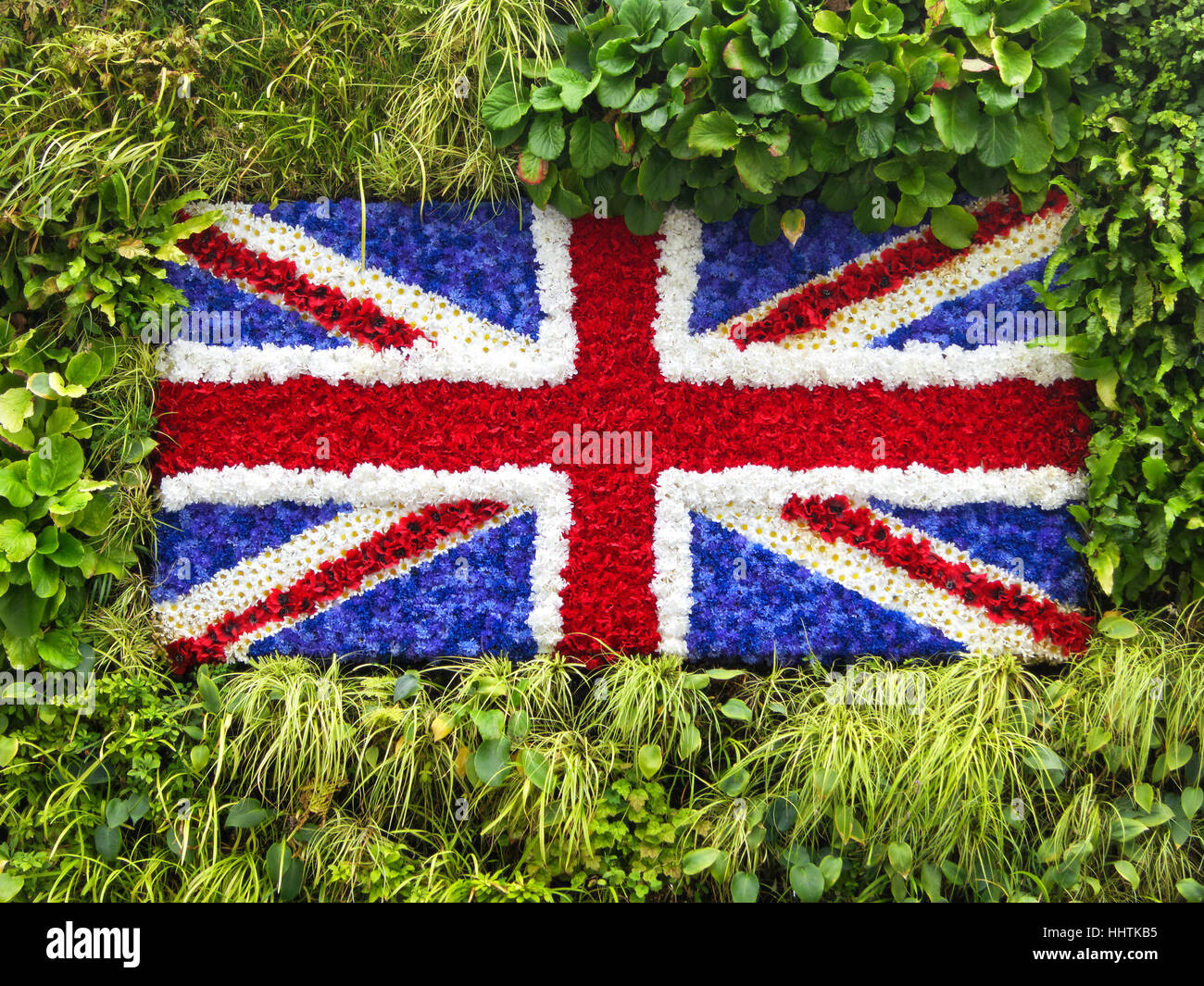 With union jack backdrop hi-res stock photography and images - Alamy