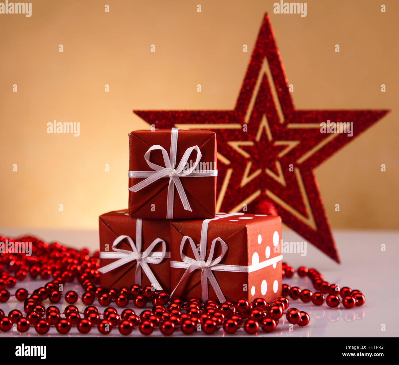 holiday, celebrate, reveling, revels, celebrates, gift, box, boxes ...