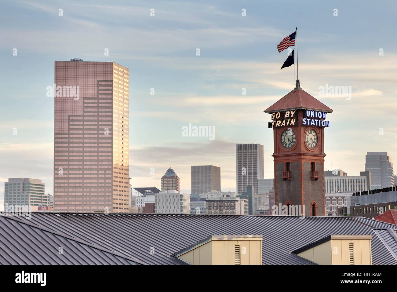 Union Station Portland Oregon Skyline Stock Photo - Alamy