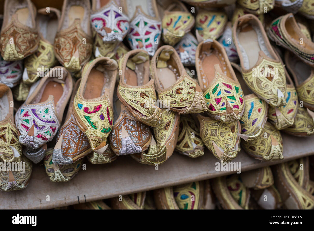 Arabian Slippers Dubai Hi-res Stock Photography And Images, 40% OFF