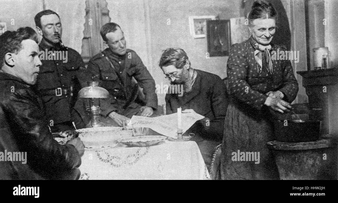 British soldiers billeted at the home of an elderly French couple after ...