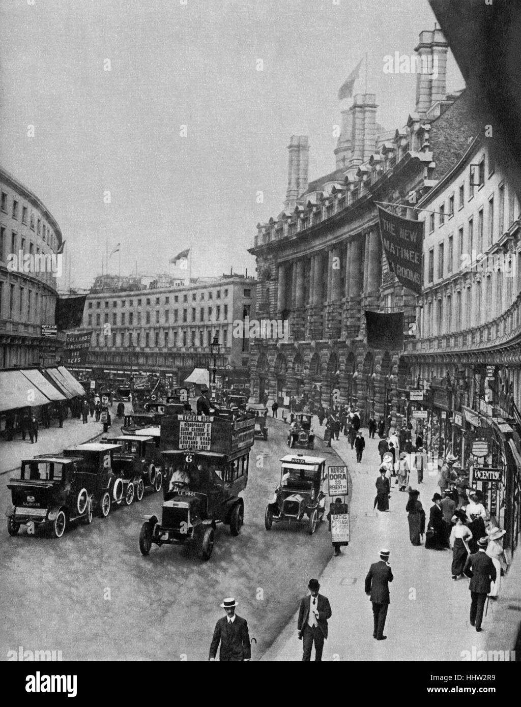 1900s london street hi-res stock photography and images - Alamy