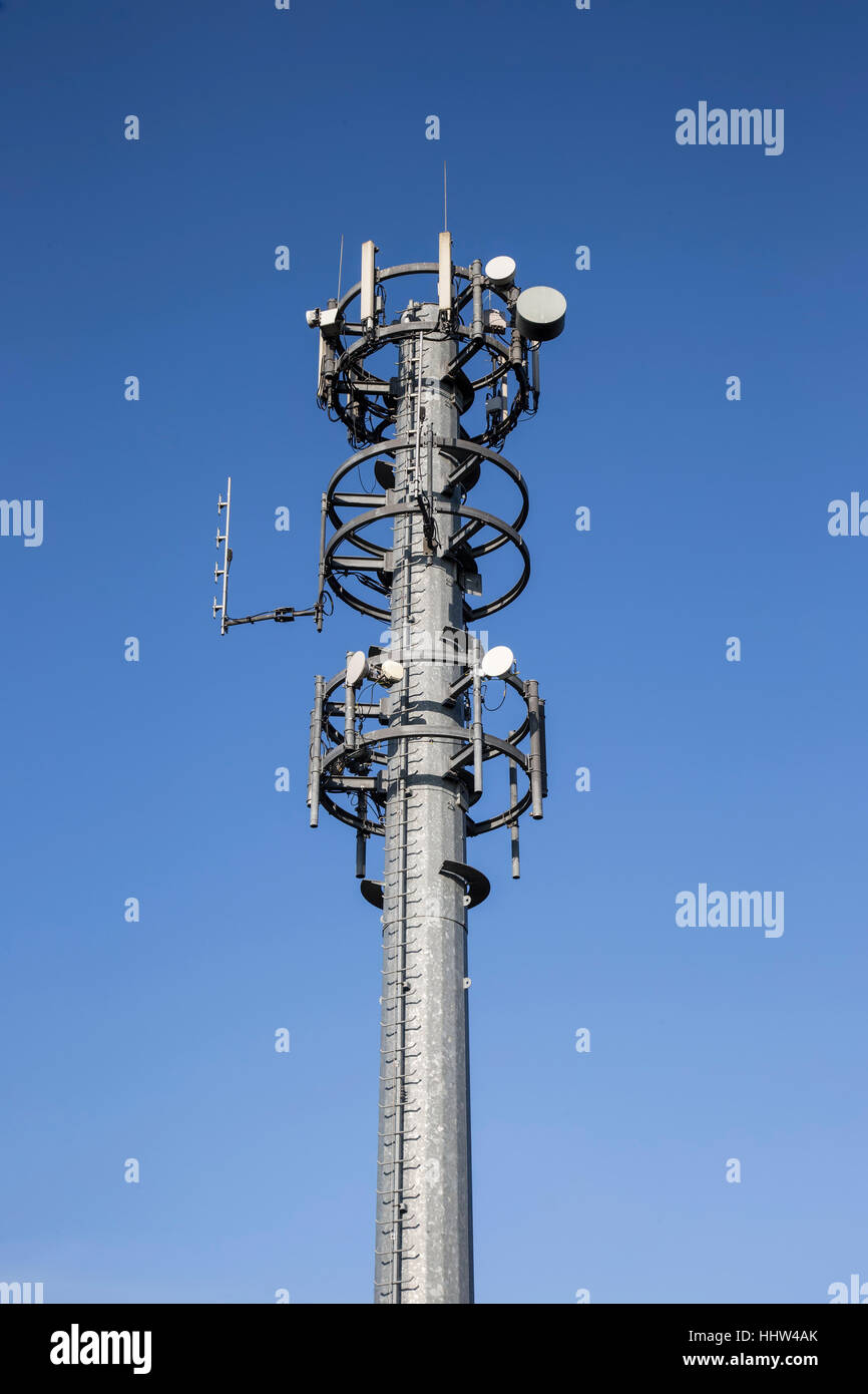 Telecoms transmission mast Stock Photo - Alamy