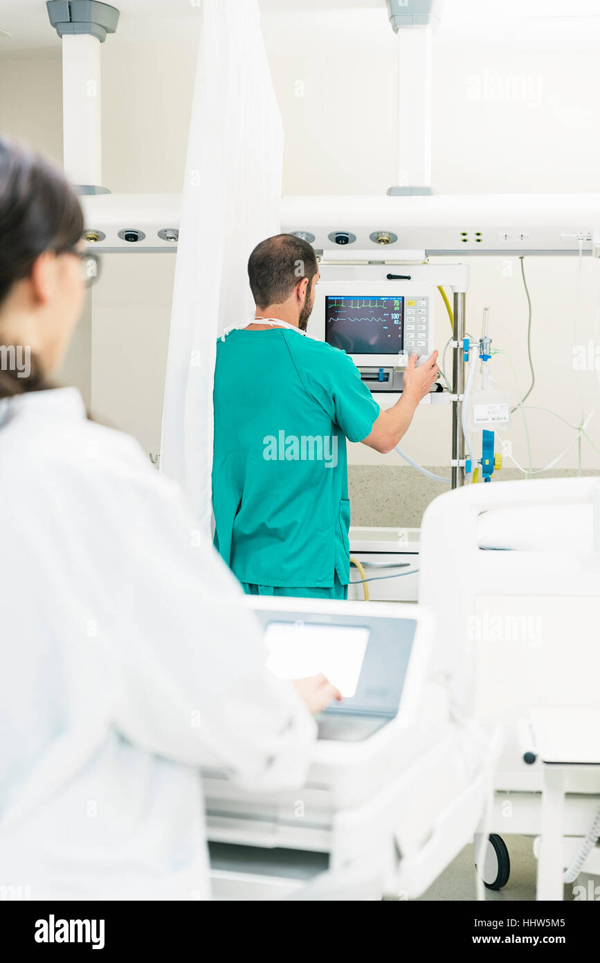 Ecg test hi-res stock photography and images - Alamy