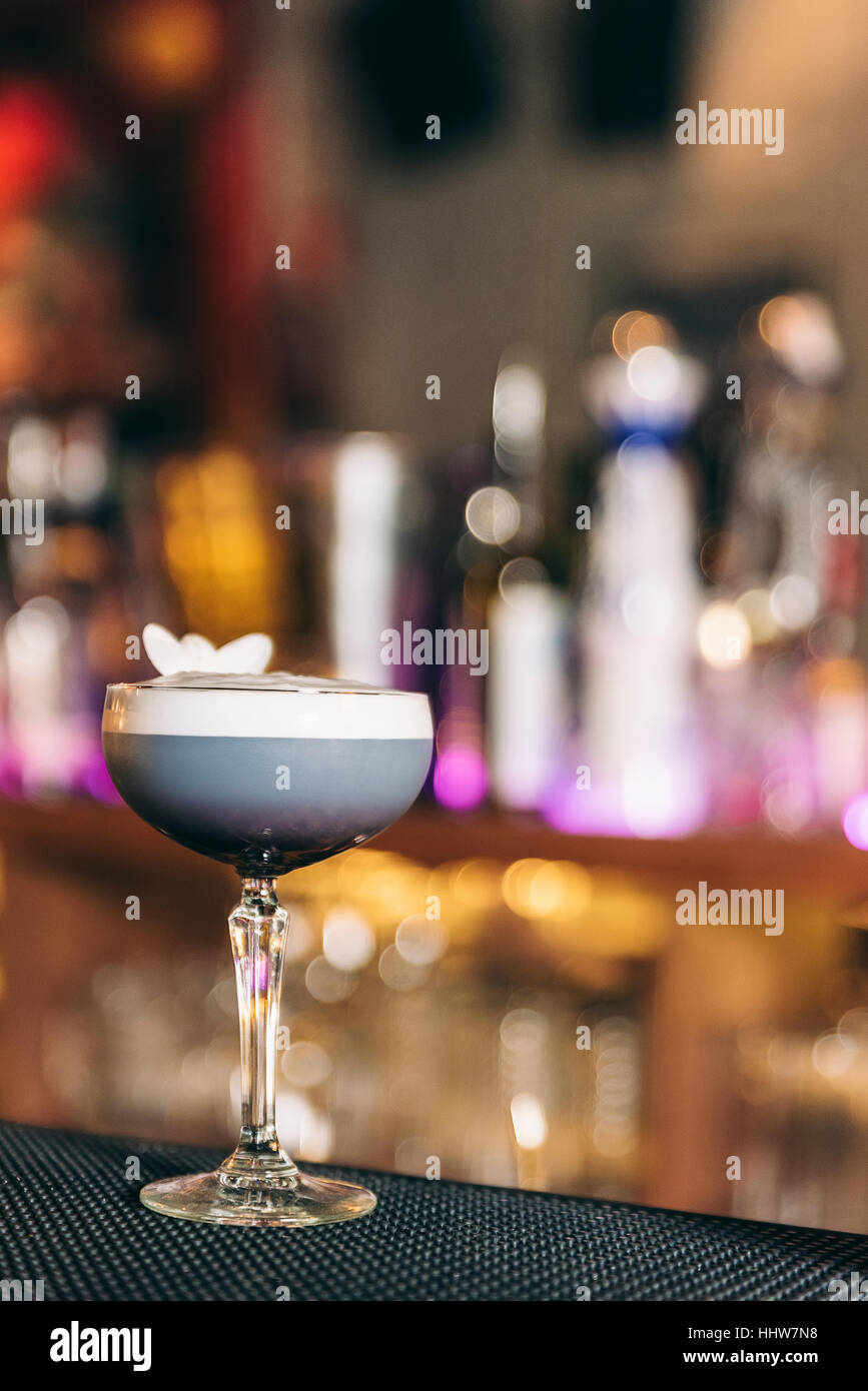 Cocktail drink on night club. Cocktail concept Stock Photo - Alamy