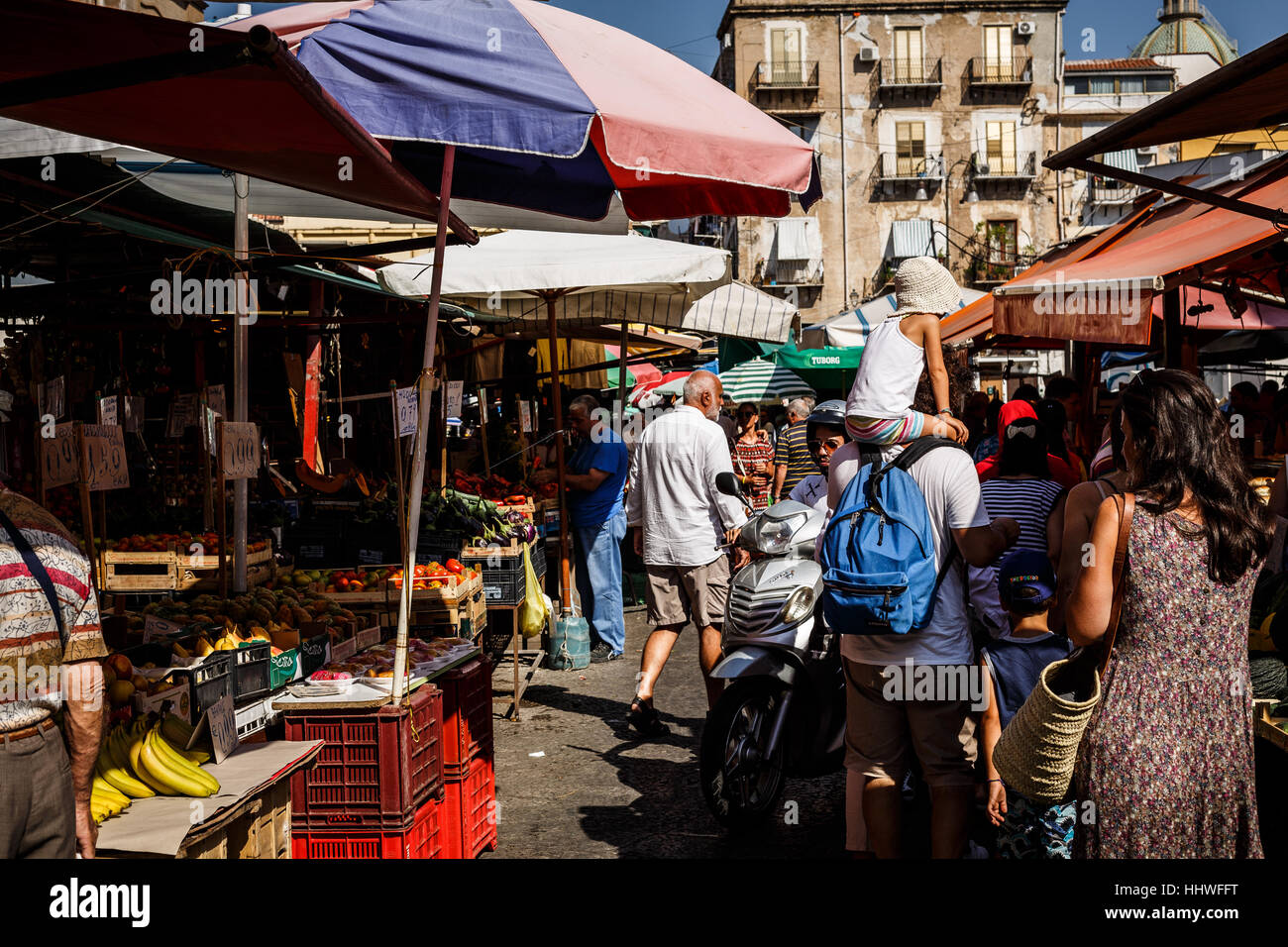 Ballarò market, Palermo, Sicily, Italy Stock Photo - Alamy