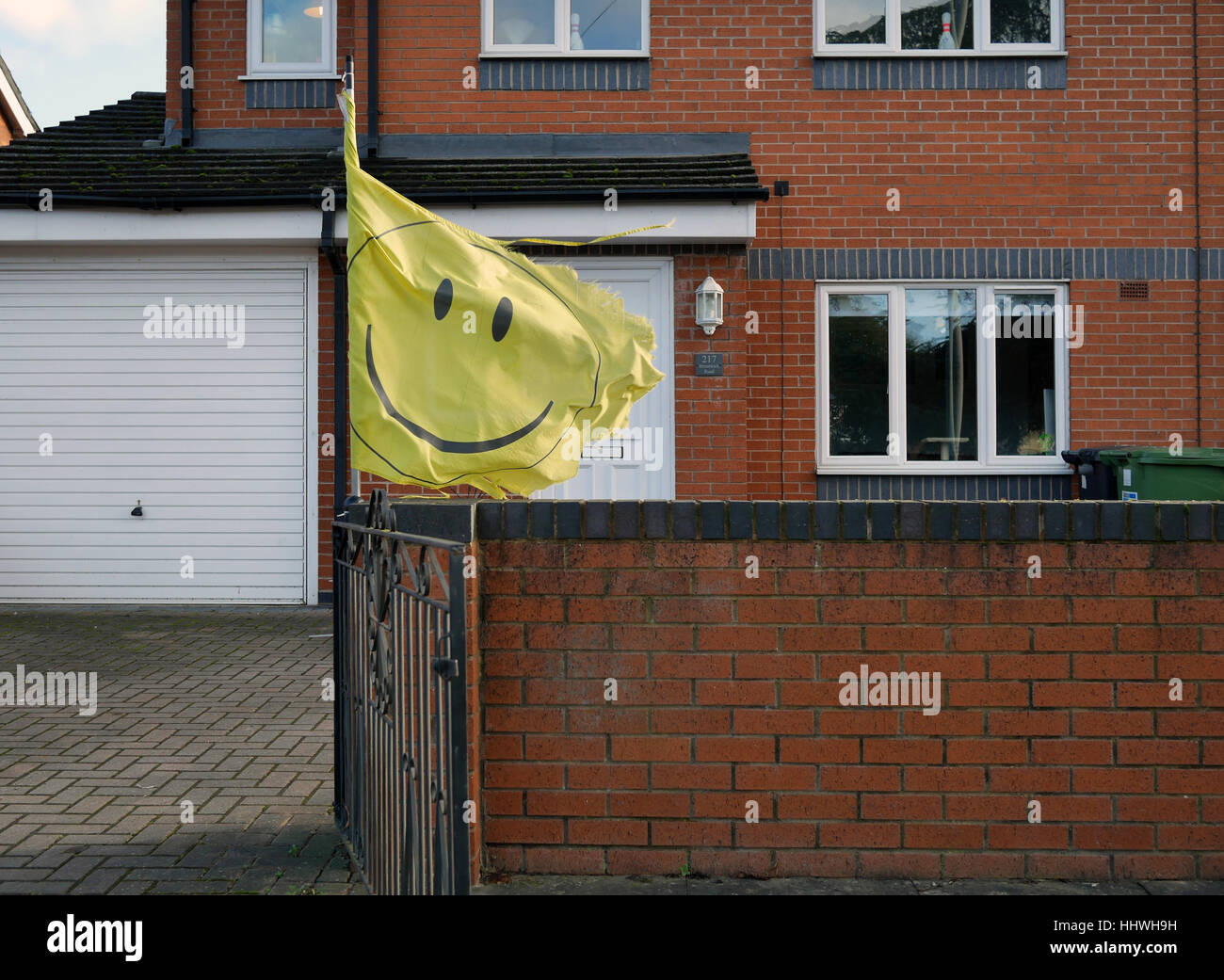 House emoticon hi-res stock photography and images - Alamy