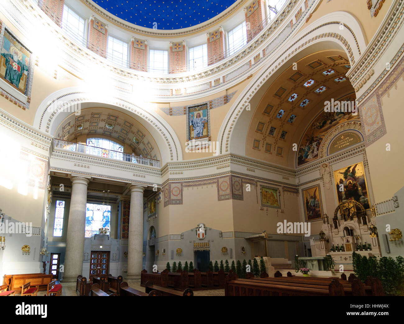 Wien kirche hi-res stock photography and images - Alamy