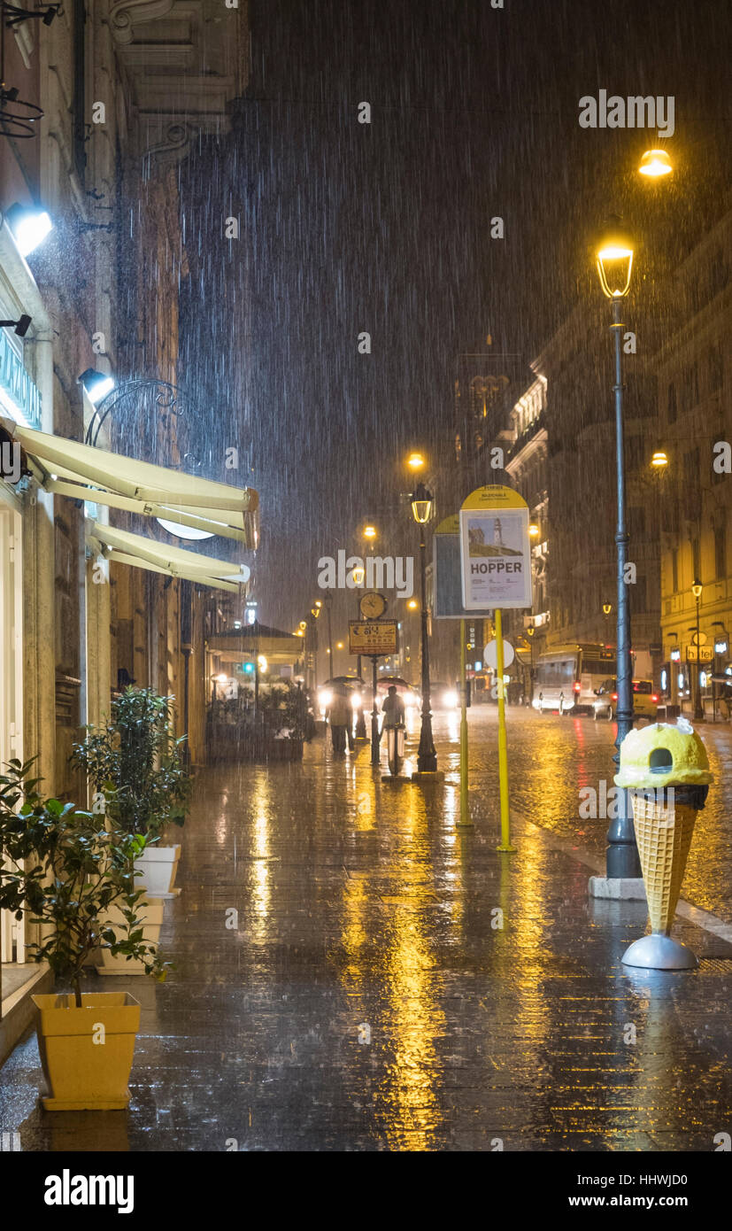 Night time rainy street wet hi-res stock photography and images - Alamy