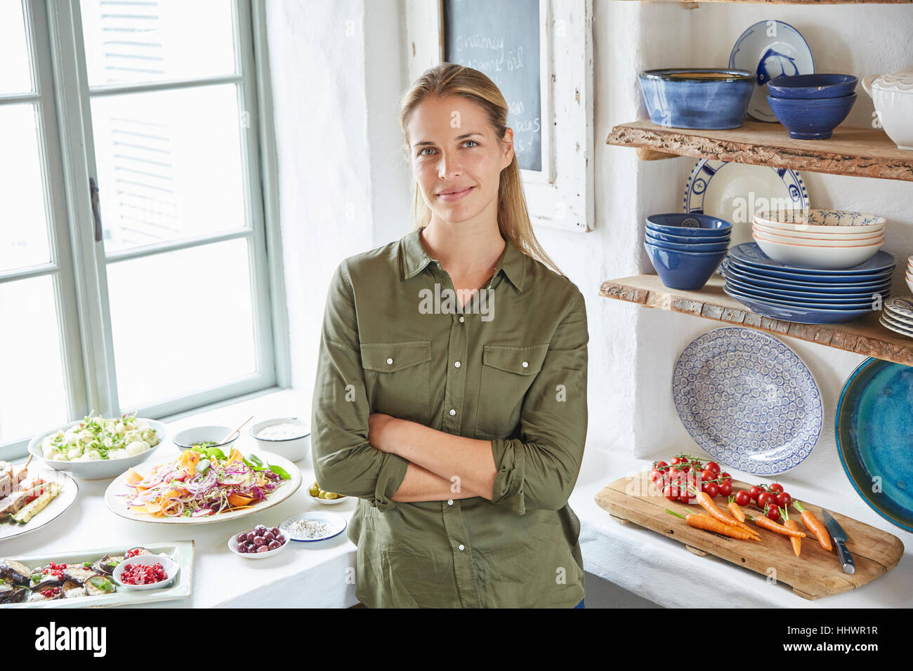 Buffet table hi-res stock photography and images - Alamy
