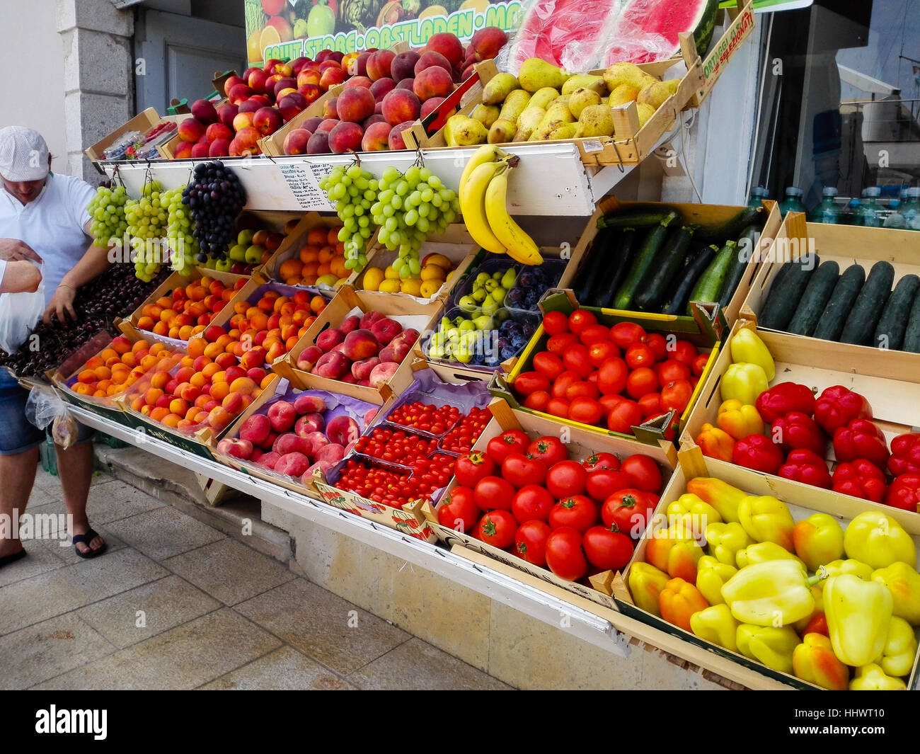 Cherry merchant hi-res stock photography and images - Alamy